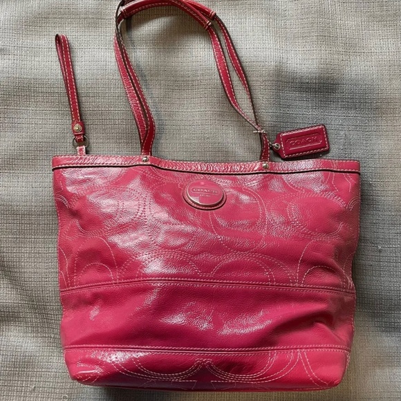 Coach | Bags | Coach Signature Handbag Tote Bag Patent Leather Berry ...